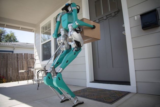 New autonomous humanoid robot makes doorstep deliveries
